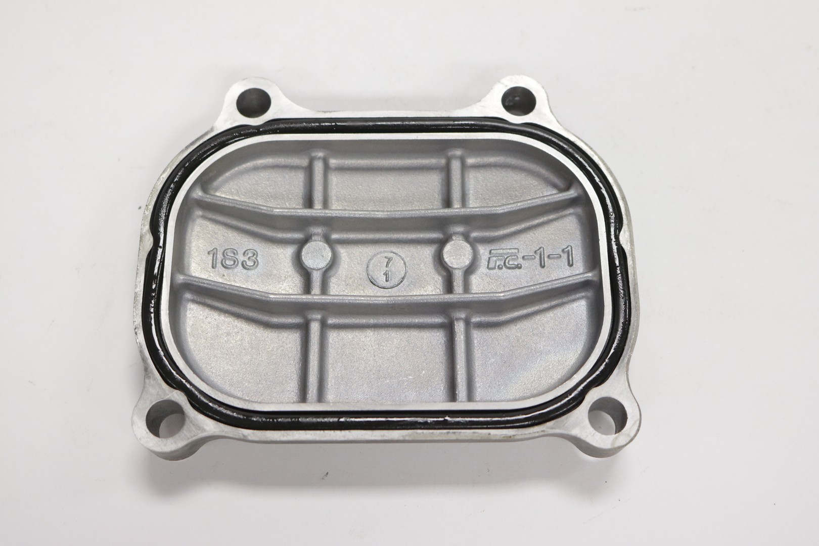 Yamaha Cover, Cylinder Head Side 2 1S3-11186-00-00 | eBay