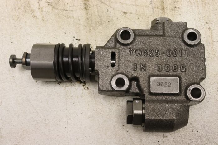 Kubota RTV 900 13 Valve Hydraulic Control YW525-00100 31723 - Power ...