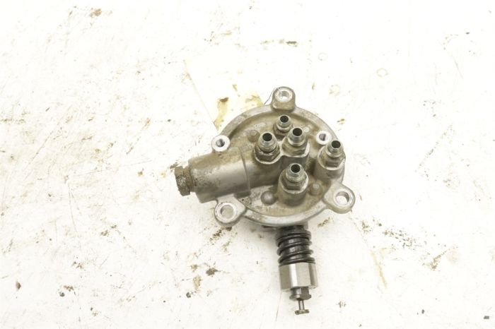 Kubota RTV-X900W 13 Valve Hydraulic Relief K7591-34710 YW525-0011 30326 ...