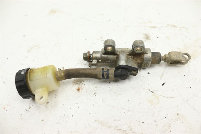 Yamaha Grizzly 660 03 Brake Master Cylinder Rear 5KM-2583V-00-00 42812 ...